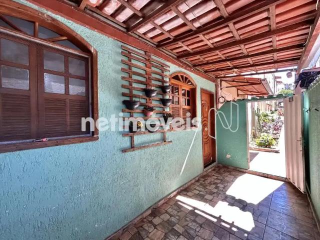 Casa / Sobrado para Venda em Belo Horizonte/MG Jaqueline 4 Quartos