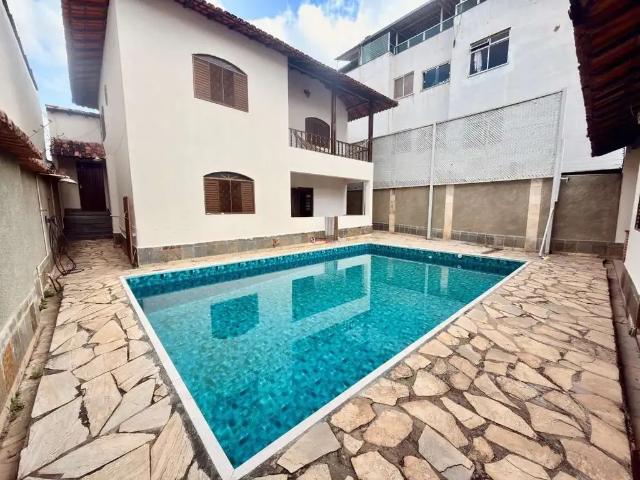 Casa / Sobrado para Venda em Belo Horizonte/MG Jardim Leblon 4 Quartos