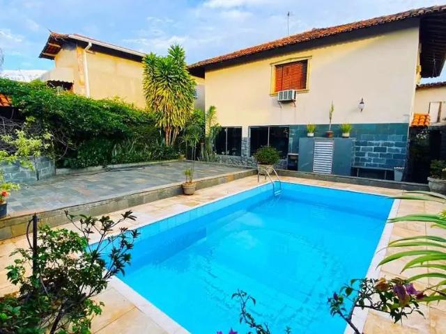 Casa / Sobrado para Venda em Belo Horizonte/MG Jardim Leblon 4 Quartos