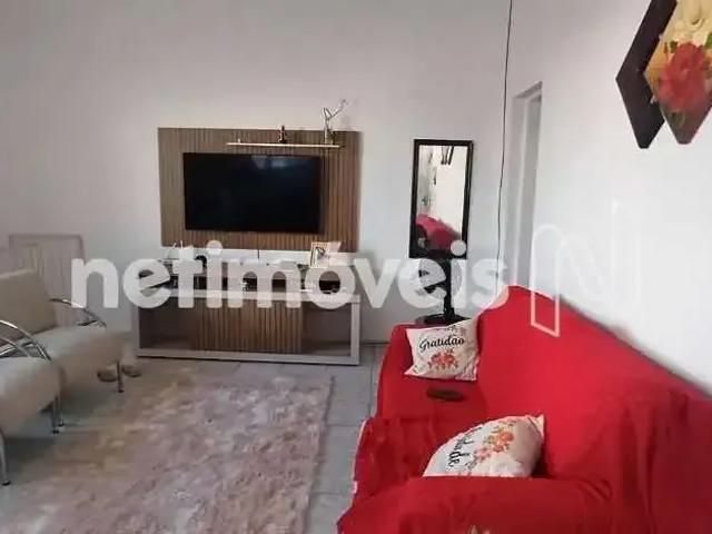 Casa / Sobrado para Venda em Belo Horizonte/MG João Pinheiro 3 Quartos