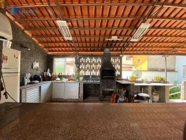 Casa / Sobrado para Venda em Belo Horizonte/MG João Pinheiro 4 Quartos