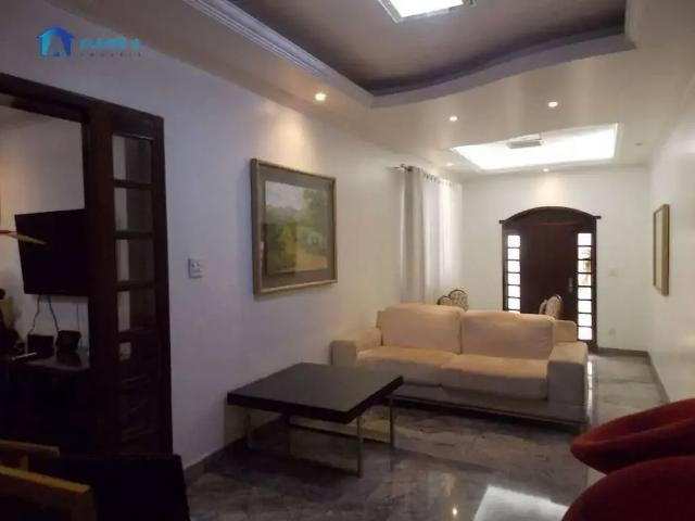 Casa / Sobrado para Venda em Belo Horizonte/MG João Pinheiro 4 Quartos