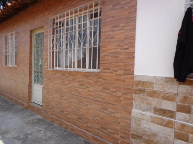 Casa / Sobrado para Venda em Belo Horizonte/MG Letícia 2 Quartos