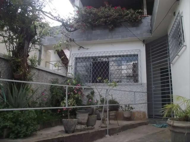 Casa / Sobrado para Venda em Belo Horizonte/MG Padre Eustáquio 3 Quartos