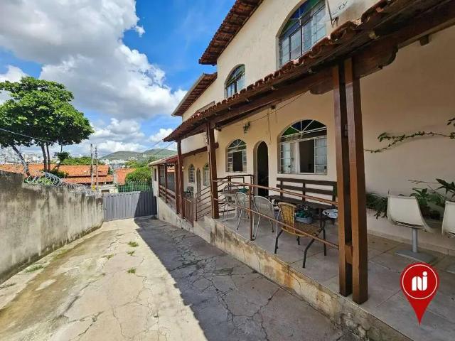 Casa / Sobrado para Venda em Belo Horizonte/MG Palmeiras 9 Quartos