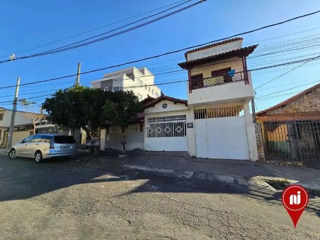 Casa / Sobrado para Venda em Belo Horizonte/MG Palmeiras 3 Quartos