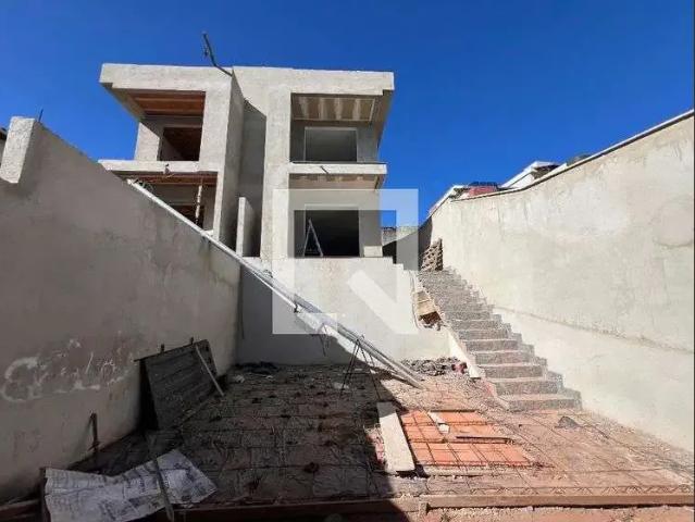 Casa / Sobrado para Venda em Belo Horizonte/MG Paquetá 3 Quartos