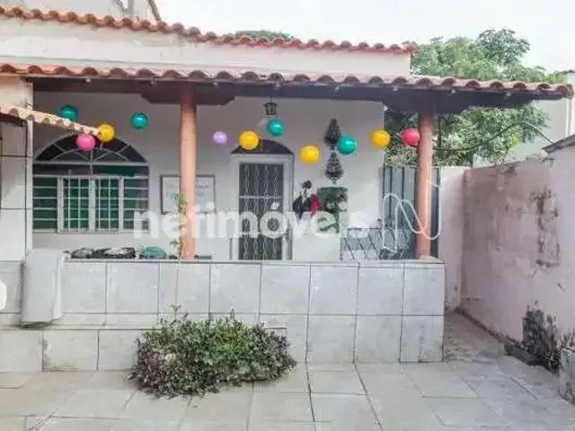 Casa / Sobrado para Venda em Belo Horizonte/MG Pirajá 6 Quartos