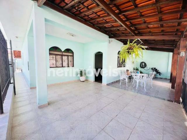 Casa / Sobrado para Venda em Belo Horizonte/MG Pirajá 3 Quartos