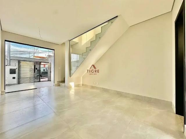 Casa / Sobrado para Venda em Belo Horizonte/MG Planalto 2 Quartos