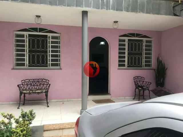 Casa / Sobrado para Venda em Belo Horizonte/MG Planalto 3 Quartos