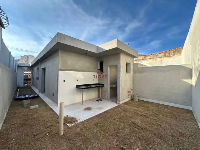 Casa / Sobrado para Venda em Belo Horizonte/MG Planalto 3 Quartos