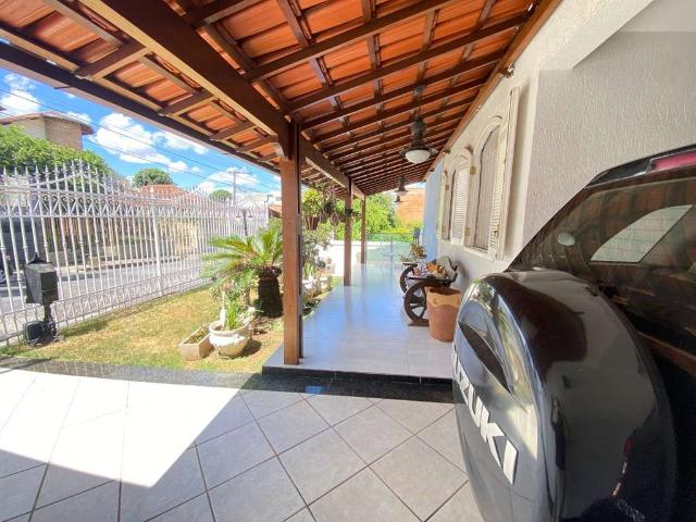 Casa / Sobrado para Venda em Belo Horizonte/MG Planalto 3 Quartos