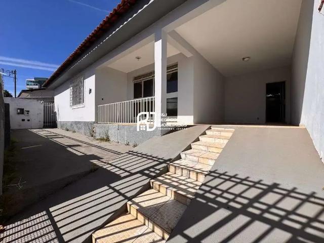 Casa / Sobrado para Venda em Belo Horizonte/MG Planalto 3 Quartos