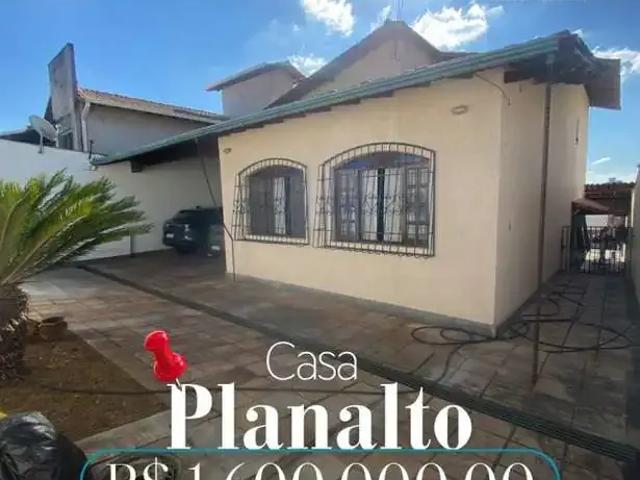 Casa / Sobrado para Venda em Belo Horizonte/MG Planalto 4 Quartos
