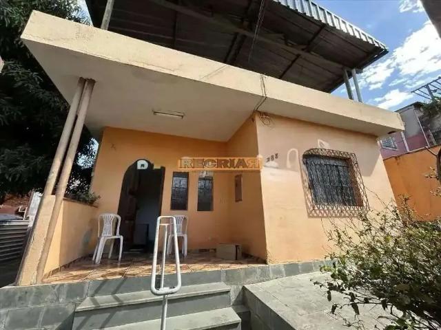 Casa / Sobrado para Venda em Belo Horizonte/MG Providência 5 Quartos