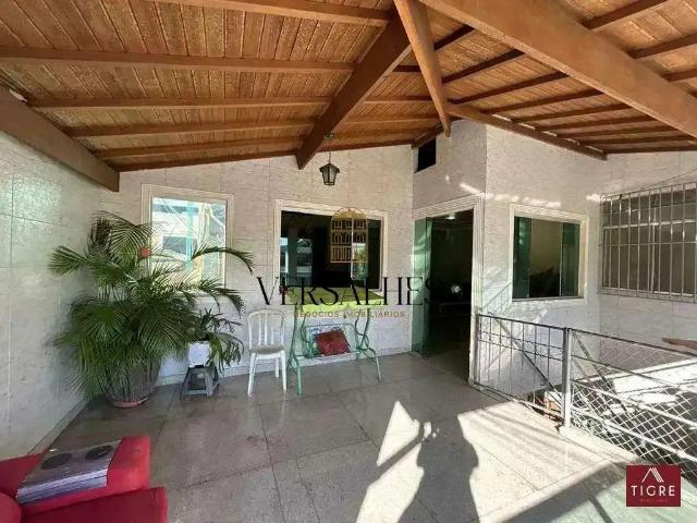 Casa / Sobrado para Venda em Belo Horizonte/MG São Tomáz 5 Quartos