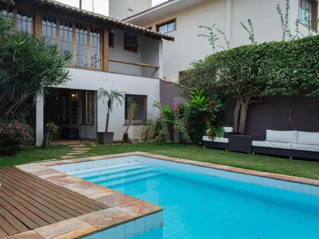 Casa / Sobrado para Venda em Belo Horizonte/MG São Bento 4 Quartos