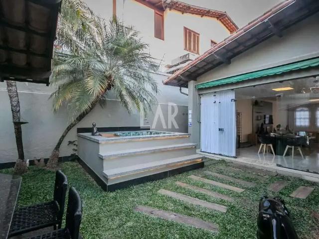 Casa / Sobrado para Venda em Belo Horizonte/MG São Bento 5 Quartos