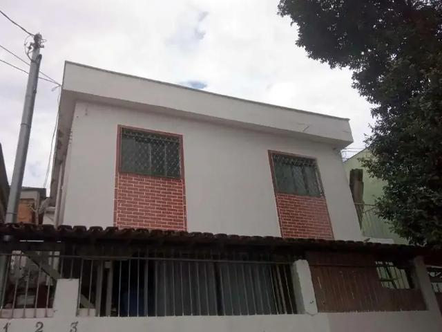 Casa / Sobrado para Venda em Belo Horizonte/MG São João Batista 3 Quartos