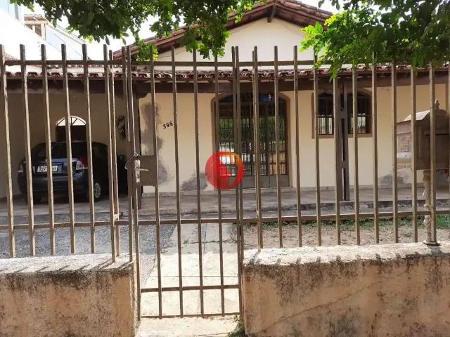 Casa / Sobrado para Venda em Belo Horizonte/MG São João Batista 3 Quartos