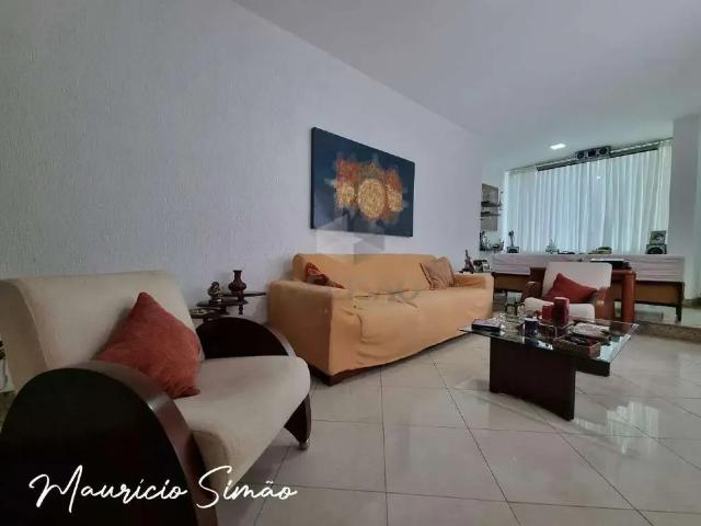 Casa / Sobrado para Venda em Belo Horizonte/MG São Lucas 4 Quartos