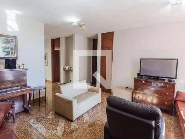 Casa / Sobrado para Venda em Belo Horizonte/MG São Lucas 6 Quartos