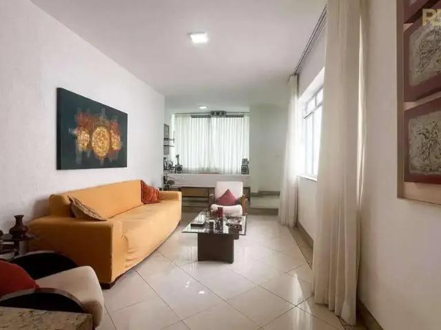 Casa / Sobrado para Venda em Belo Horizonte/MG São Lucas 7 Quartos