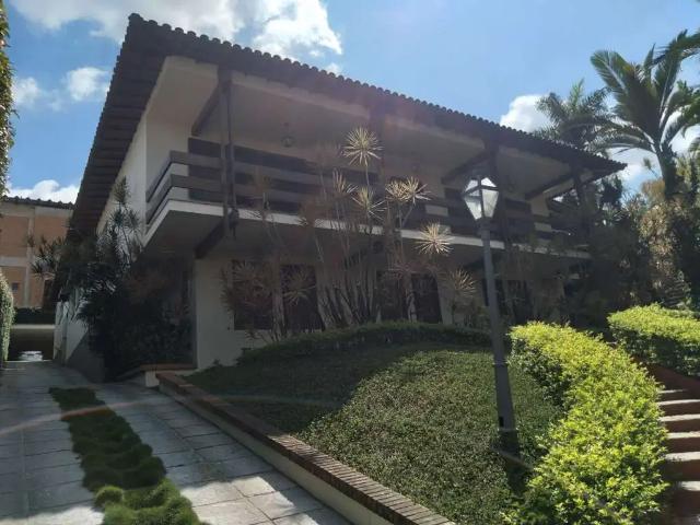 Casa / Sobrado para Venda em Belo Horizonte/MG São Luiz 7 Quartos