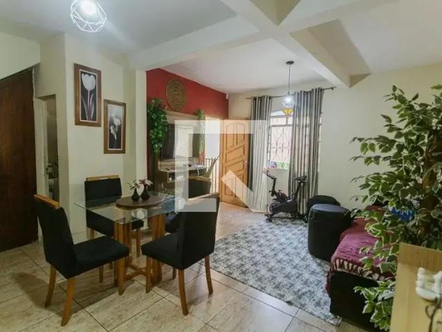 Casa / Sobrado para Venda em Belo Horizonte/MG São Paulo 3 Quartos