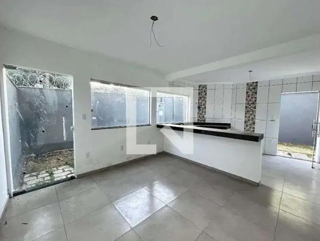 Casa / Sobrado para Venda em Belo Horizonte/MG São Salvador 3 Quartos