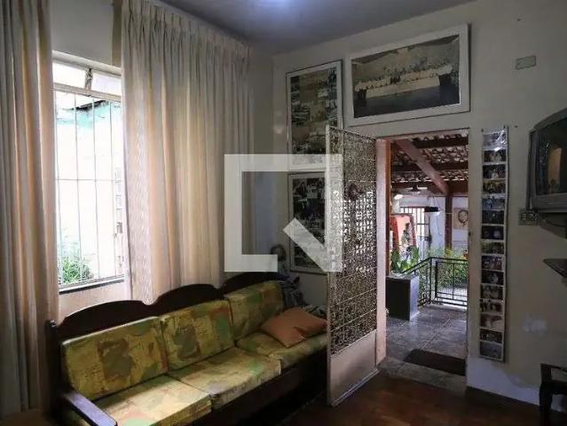 Casa / Sobrado para Venda em Belo Horizonte/MG Sagrada Família 4 Quartos