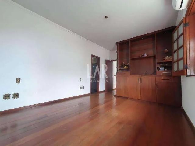 Casa / Sobrado para Venda em Belo Horizonte/MG Sagrada Família 4 Quartos