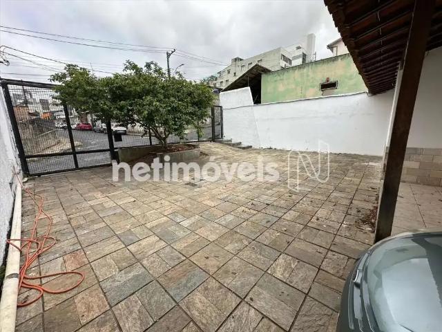 Casa / Sobrado para Venda em Belo Horizonte/MG Sagrada Família 4 Quartos