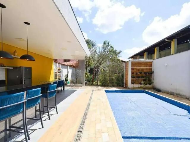 Casa / Sobrado para Venda em Belo Horizonte/MG Sagrada Família 5 Quartos