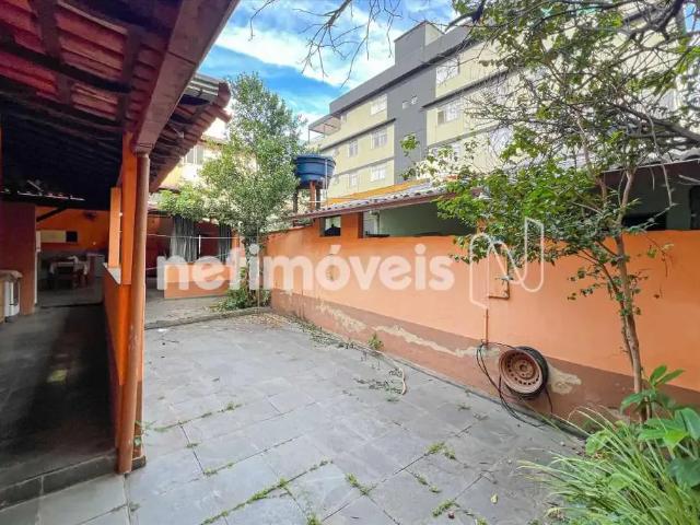 Casa / Sobrado para Venda em Belo Horizonte/MG Sagrada Família 5 Quartos