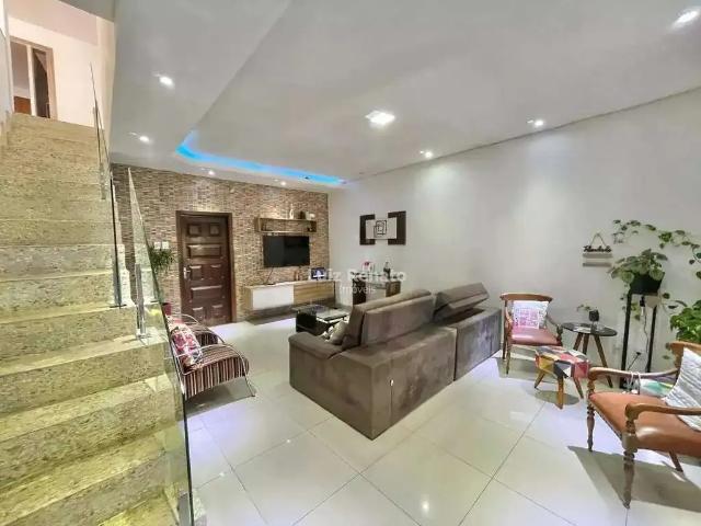 Casa / Sobrado para Venda em Belo Horizonte/MG Sagrada Família 5 Quartos