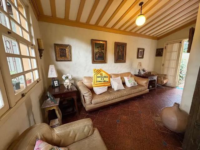 Casa / Sobrado para Venda em Belo Horizonte/MG Sagrada Família 5 Quartos