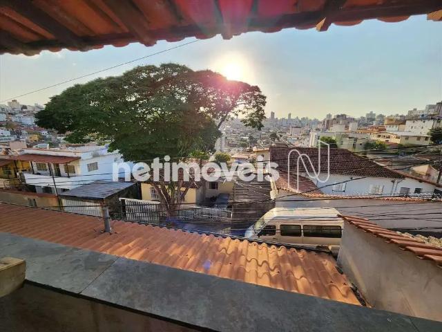 Casa / Sobrado para Venda em Belo Horizonte/MG Sagrada Família 3 Quartos