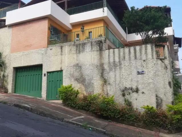 Casa / Sobrado para Venda em Belo Horizonte/MG Sagrada Família 3 Quartos