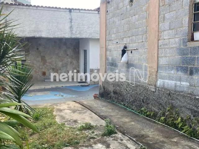 Casa / Sobrado para Venda em Belo Horizonte/MG Sagrada Família 3 Quartos