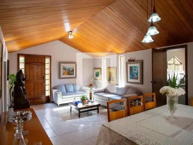 Casa / Sobrado para Venda em Belo Horizonte/MG Sagrada Família 3 Quartos