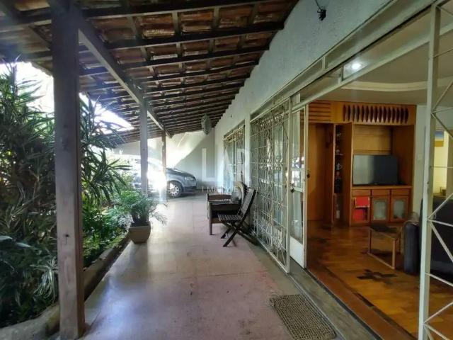 Casa / Sobrado para Venda em Belo Horizonte/MG Sagrada Família 3 Quartos