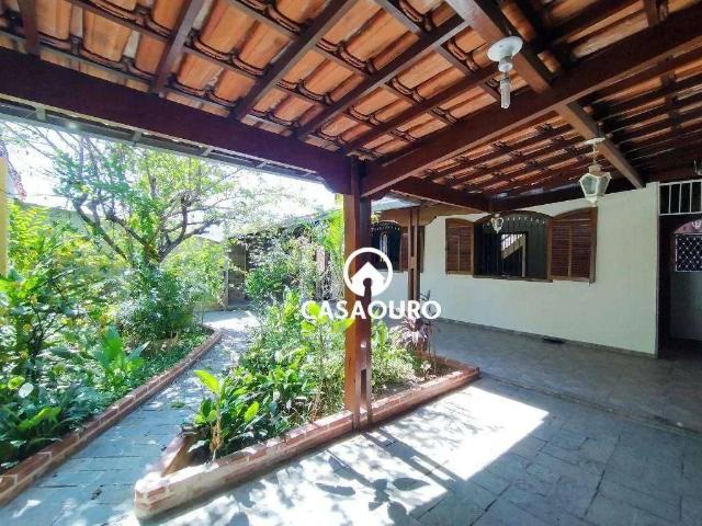 Casa / Sobrado para Venda em Belo Horizonte/MG Sagrada Família 3 Quartos