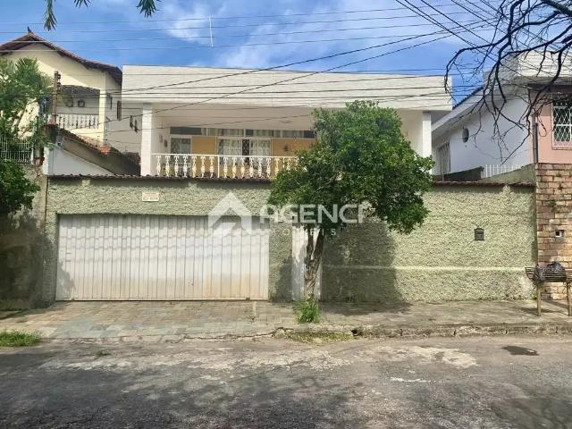 Casa / Sobrado para Venda em Belo Horizonte/MG Santa Maria 4 Quartos