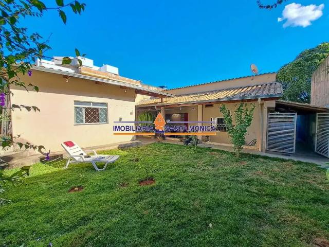 Casa / Sobrado para Venda em Belo Horizonte/MG Santa Mônica 4 Quartos