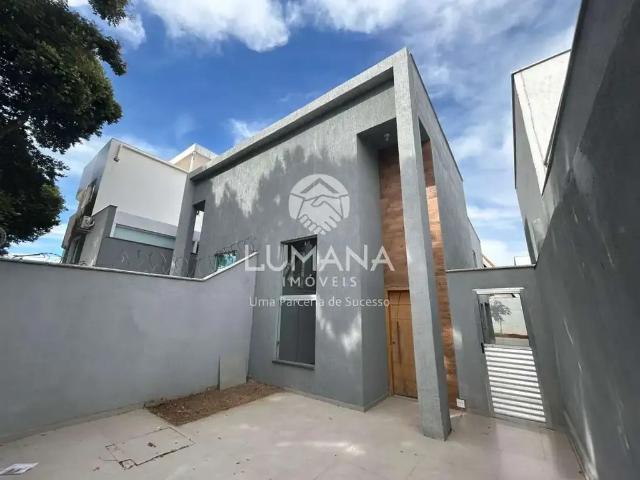 Casa / Sobrado para Venda em Belo Horizonte/MG Santa Mônica 4 Quartos