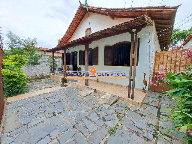 Casa / Sobrado para Venda em Belo Horizonte/MG Santa Mônica 4 Quartos