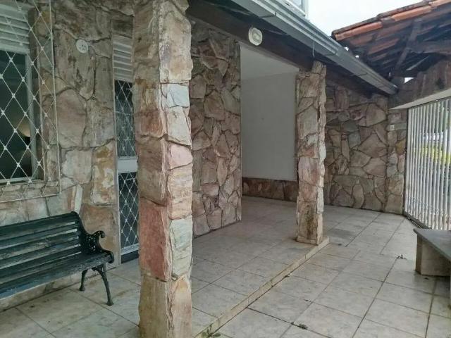 Casa / Sobrado para Venda em Belo Horizonte/MG Santa Mônica 4 Quartos