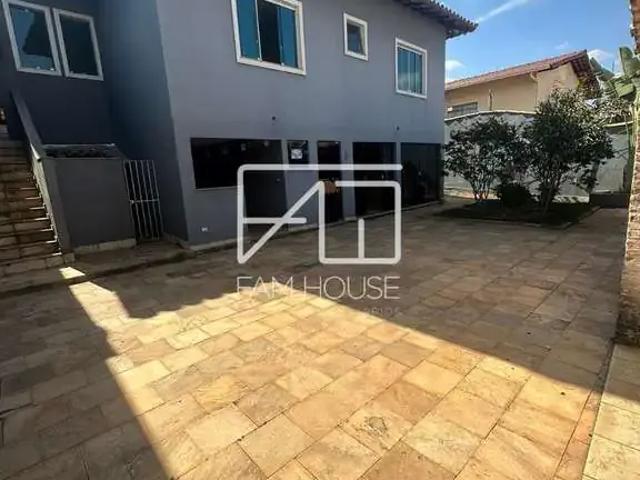 Casa / Sobrado para Venda em Belo Horizonte/MG Santa Mônica 4 Quartos